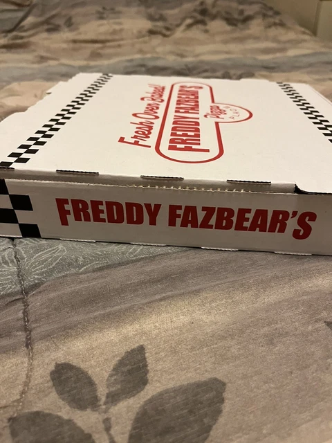 FIVE NIGHTS AT Freddy's FNAF Movie Fazbear's Pizza Box NYCC 2023 ...