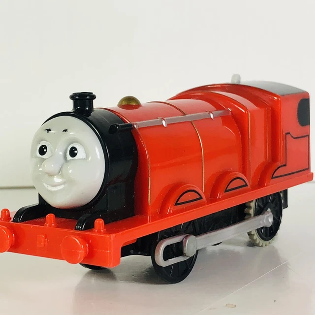 JAMES MOTORIZED TRACKMASTER Thomas the Train Tank Engine Friends Red ...