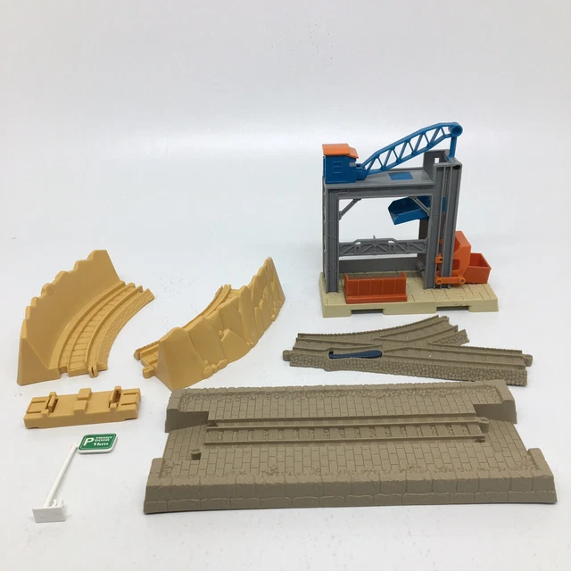 THOMAS & FRIENDS Trackmaster Sodor Lumber Yard Piece,Platform, Canyon ...