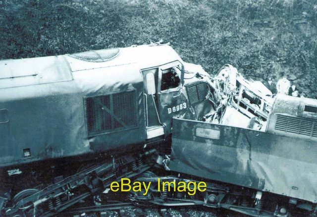 PHOTO RAILWAY 6X4 Class 37 D6983 Crash Collision Damage Bridgend 19/12 ...