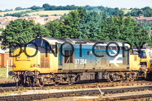 UK DIESEL TRAIN Railway Photograph Of Class 37 Loco 37264. Rm37-915 £1. ...