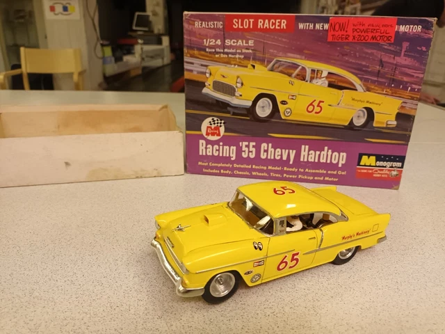 MONOGRAM 1:24 ´55 Chevy Hardtop X-200 Strong motor slot car + Box EUR ...