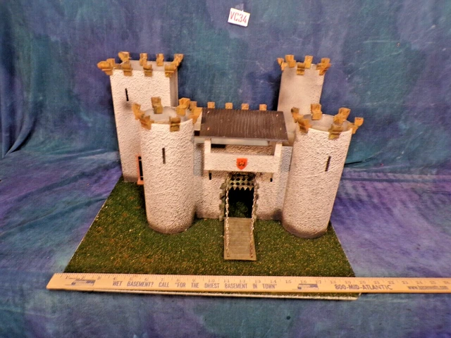VINTAGE 1960S FRENCH Starlux Medieval Castle Crenellated Towers Lawn ...