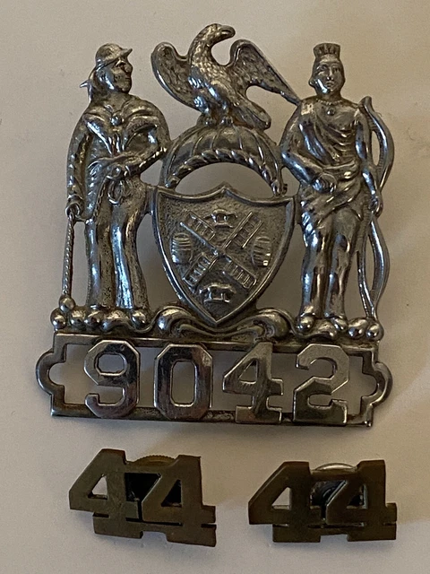 VINTAGE NYPD POLICE Officer Cap Badge & Collar Pin 44th Precinct Bronx ...