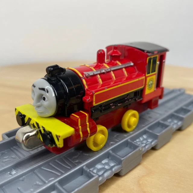 THOMAS THE TANK Engine VICTOR Take and Play Engine £10.99 - PicClick UK