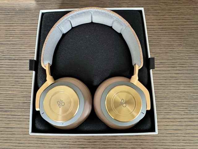 BANG & OLUFSEN BeoPlay H9 3rd Gen Ear-Cup (Over the Ear) Headphones ...