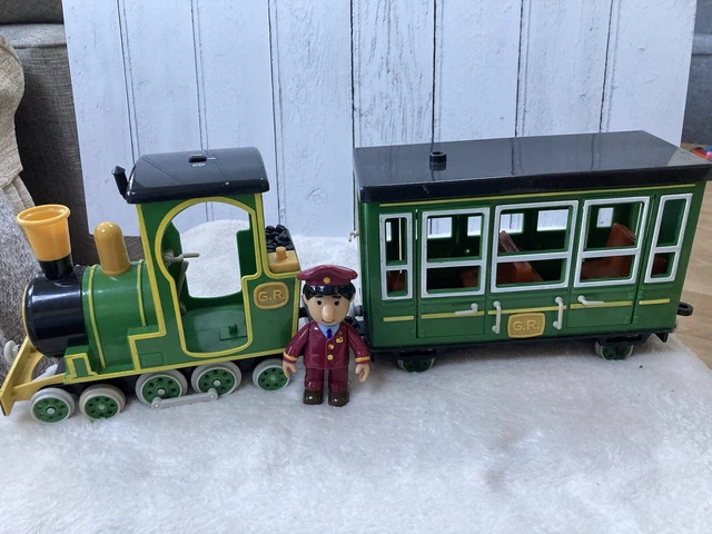 POSTMAN PAT GREENDALE Rocket Motorized Train and AJ figure Electronic ...