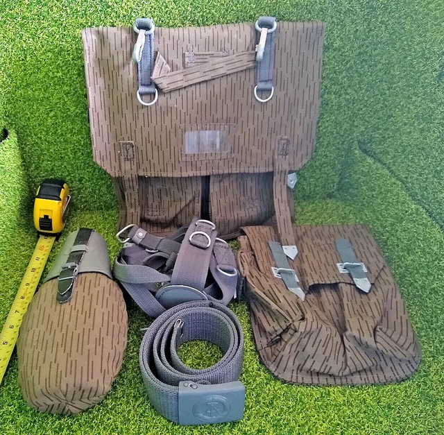 EAST GERMAN/DDR/NVA SOLDIER strichtarn/rain drop pattern webbing set (5 ...