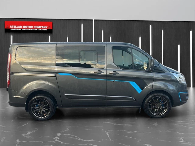 2017 FORD TRANSIT Custom 2.0 TDCi 130ps Low Roof D/Cab Limited Van ...