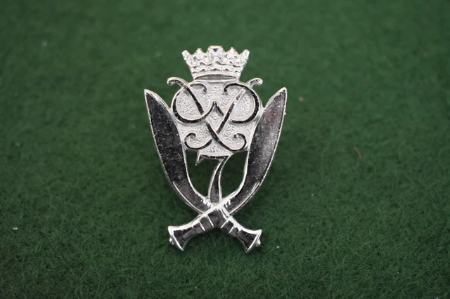 THE 7TH DUKE Of Edinburgh's Own Gurkha Rifles Anodised Beret badge ...