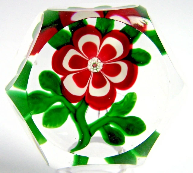 BRIEFBESCHWERER PAPERWEIGHT BACCARAT ANTIK Red Primrose, facettiert ...