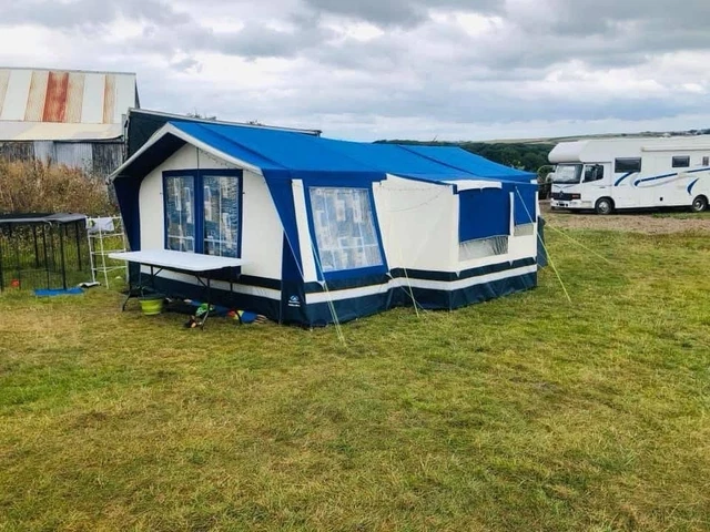 SUNNCAMP HOLIDAY 400SE Trailer Tent with Kitchen And Pup Tents, Sleeps ...