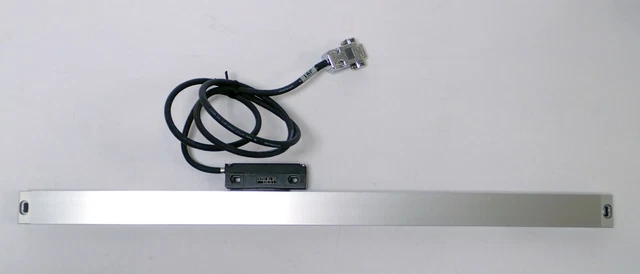 HEIDENHAIN LINEAR ENCODER GLASS SCALE LS323 ML470 ID Nr 334 749 29 ...