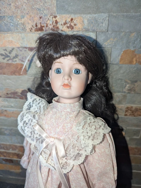 HAUNTED PORCELAIN DOLL Vessel Elizabeth positive energy. £23.60 ...