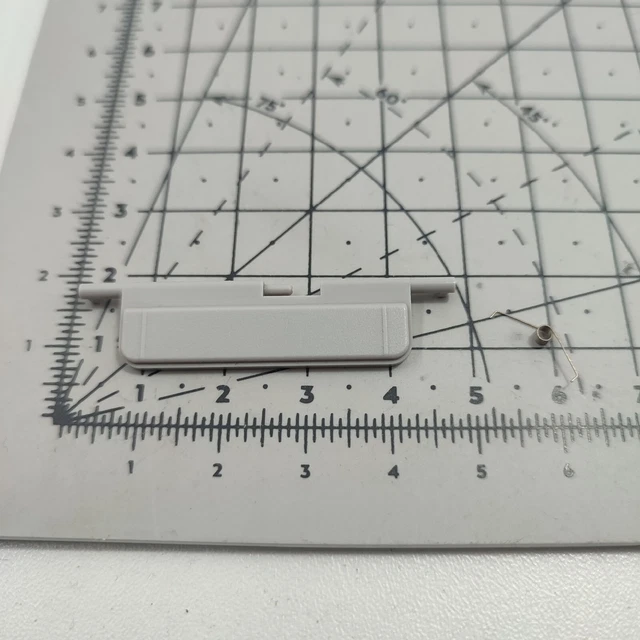 NINTENDO GAMECUBE - Cache port carte mémoire avec ressort - Gris EUR 4 ...