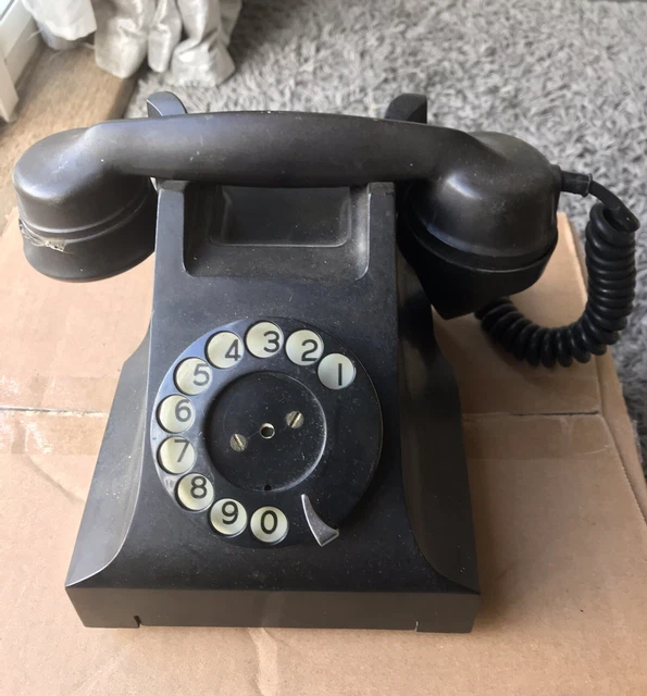VINTAGE BLACK BAKELITE Telephone an original Bakelite telephone vintage ...