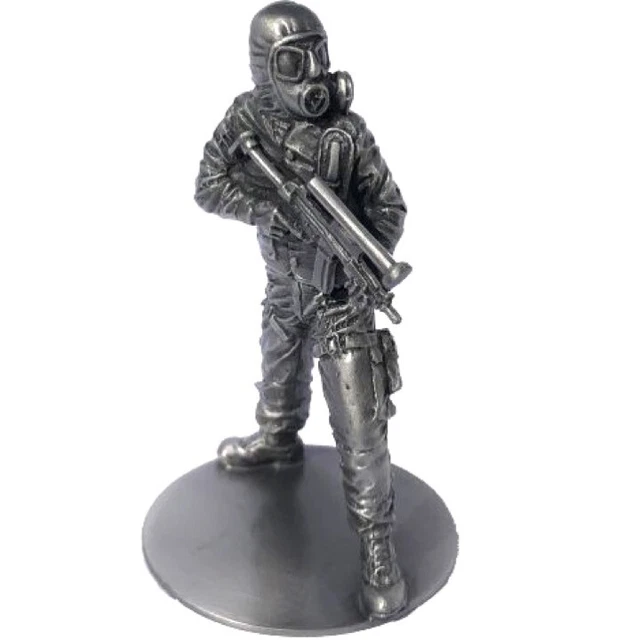 BRITISH ARMY SAS SOLDIER with KOCH MP5 PEWTER MINI FIGURE COLLECTABLE ...