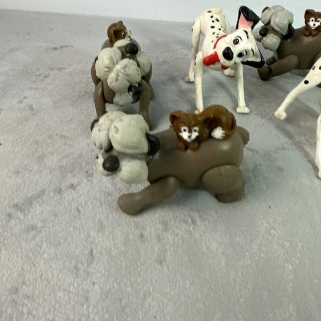DISNEY 101 DALMATIANS 3 Colonel Dog Sergeant Tibbs Cat Toy Figure 2 ...
