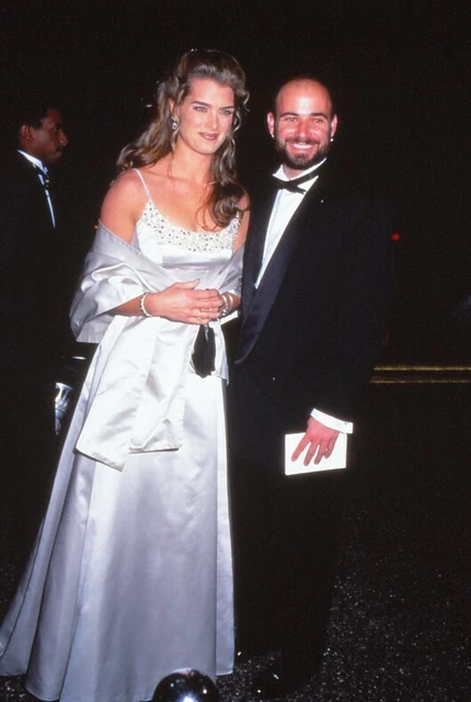 DIA BROOKE SHIELDS et Andre Agassi 1997 format Ko photographe P11-9-4-3 ...