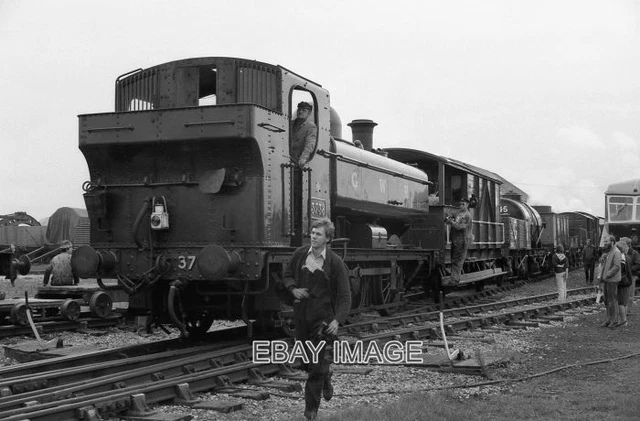 PHOTO THE Preserved Ex Gwr Class 57Xx 0-6-0 Pannier Tank No. 3738 Puts ...