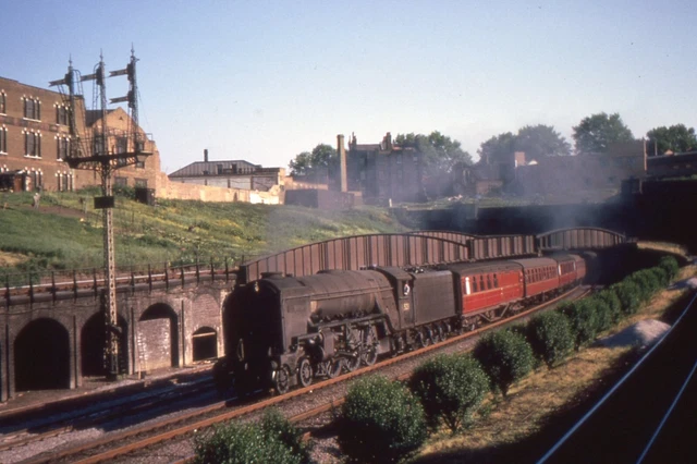 35MM RAILWAY SLIDE: COLOUR-RAIL: BRE 328: CLASS A2: 60523 SUN CASTLE ...