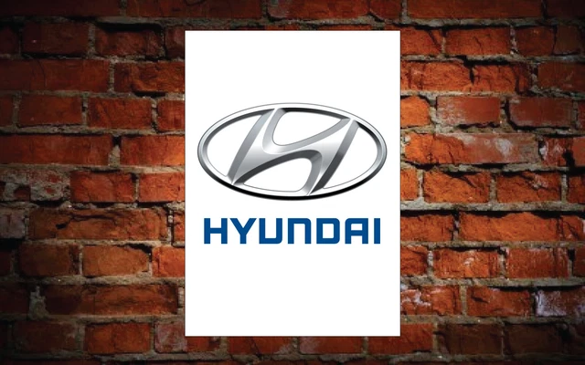 HYUNDAI LOGO SIGN/BANNER - Corex - Foam And Metal A1 And A2 £12.99 ...
