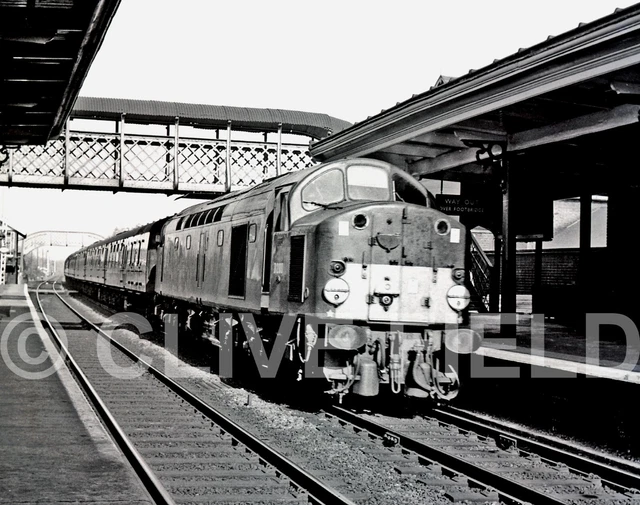 RAILWAY PHOTOGRAPH 6X4 BR Diesel loco D200 Stowmarket 1964. £2.95 ...