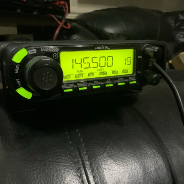 ICOM ID E880 D-STAR VHF/UHF DIGITAL TRANSCEIVER ( Please read ...