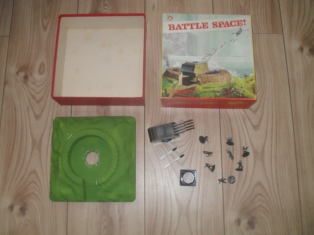 OO GAUGE TRIANG Battle Space R671 "Multiple Ground-To-Air Site" - Boxed ...