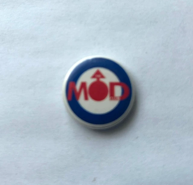 RARE VINTAGE THE MOD Club in Canada 1990's 2000s Badge Pin $3.99 - PicClick