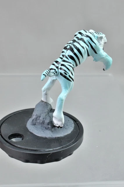 WORLD OF WARCRAFT Miniatures Game Core Frostsaber Prowler WOW Mini ...