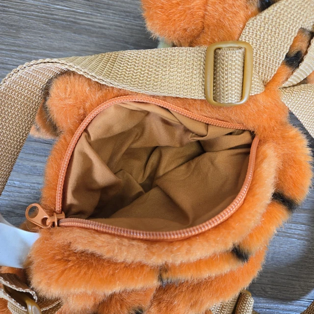 THE DISNEY STORE Winnie The Pooh Tigger Backpack Bag Soft Toy Vintage ...