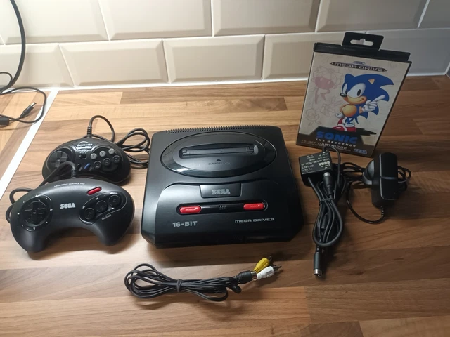 SEGA MEGA DRIVE 2 Console with Leads, 2X controllers and power supply ...