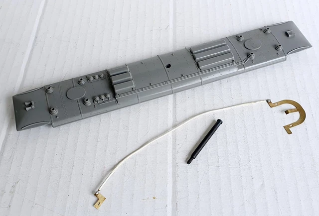 TRI-ANG HORNBY R351 Em2 Grey Roof With Pantograph Contact Wire & Fixing ...