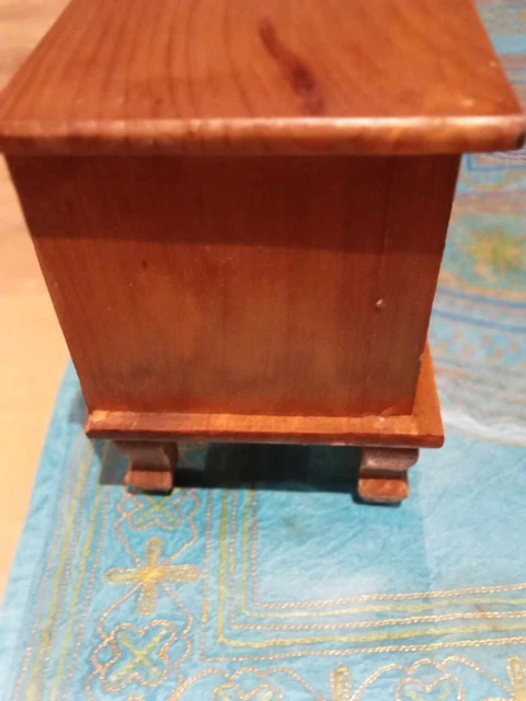 ANCIEN MEUBLE DE poupée en pin EUR 15,00 - PicClick FR