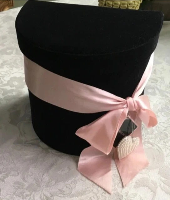 VINTAGE VICTORIA'S SECRET rare black velvet box with pink ribbon and ...