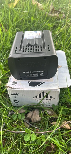 STIHL AP 200 Lithium-Ion Battery £100.00 - PicClick UK