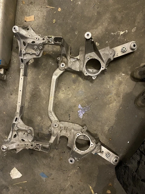 BMW GENUINE G30 G12 Front Crossmember Subframe Support Cradle 6861104 £ ...