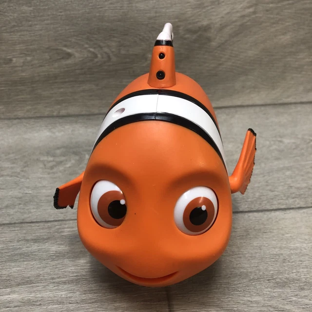 DISNEY PIXAR THINKWAY Toys Finding Nemo Interactive Nemo Talks & Moves ...