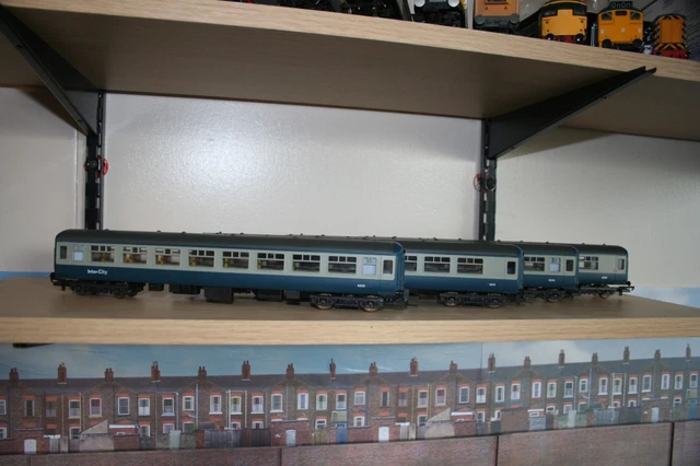 4 X LIMA OO GAUGE INTERCITY Mk2 OPEN coaches BLUE & GREY RENUMBERED £10 ...