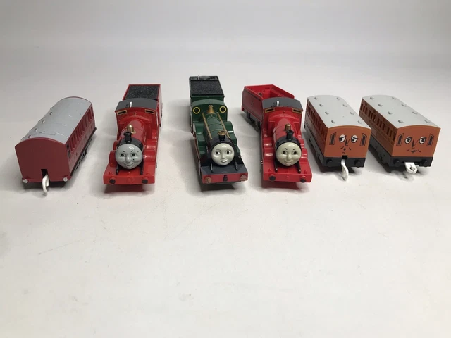 TOMY TRACKMASTER Thomas & Friends motorised Train - Bundle Includes ...