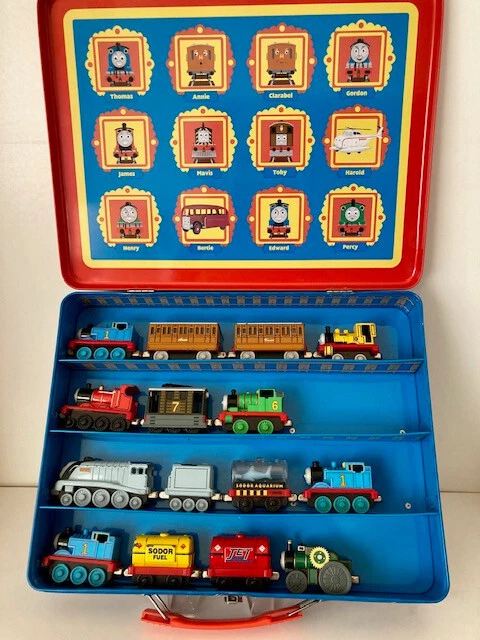 VINTAGE THOMAS & Friends Carry Case & 15 Trains Included! £47.23 ...