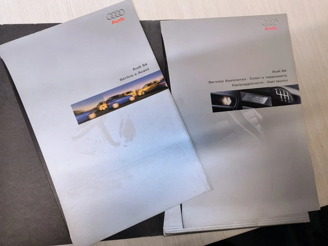 BROCHURE DEPLIANT AUDI RS4 Doppio Com Cartellina EUR 22,00 - PicClick IT
