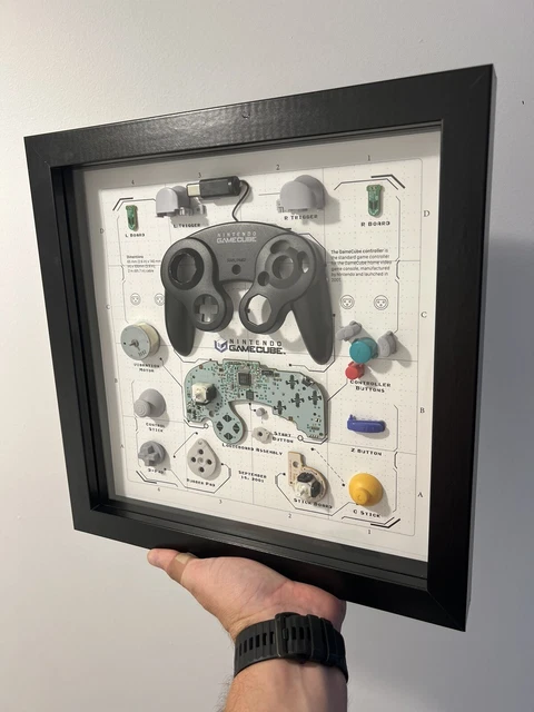 NINTENDO GAMECUBE SILVER Controller Original Teardown Wall Frame EUR ...