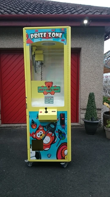 PRIZE ZONE PET Crane Grabber Claw Machine Toys Sweets Coin Operated £ ...