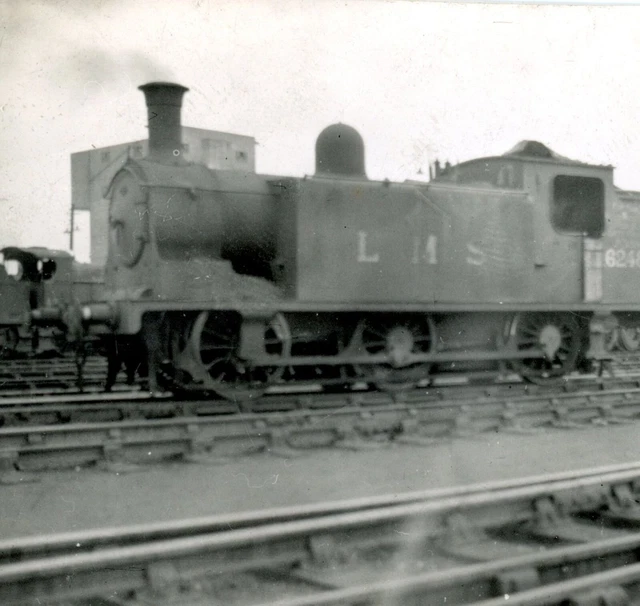 VINTAGE LMS NO 16248 railway steam locomotive train photograph #84 £6.99 - PicClick UK