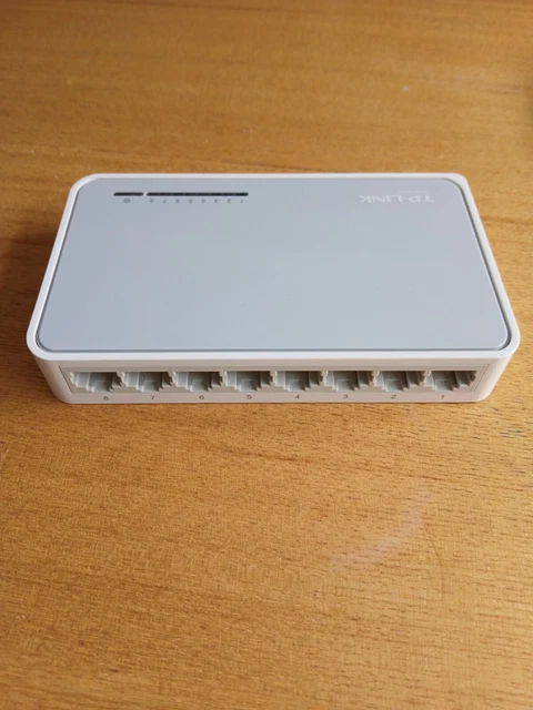 TP-LINK 8 PORT RJ45 Ethernet Switching unit 100Mbps Model TL-SF1008D £0 ...