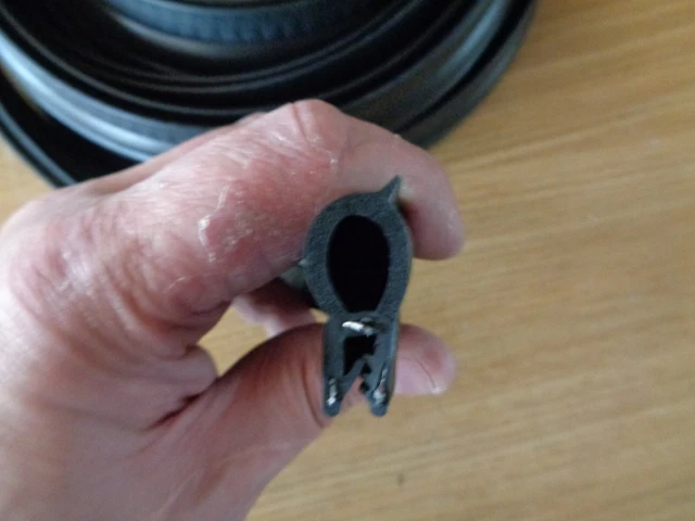 FORD CORTINA MK4 Mk5 1976 To 1984 Boot Seal / Trunk Seal / Rubber Brand ...