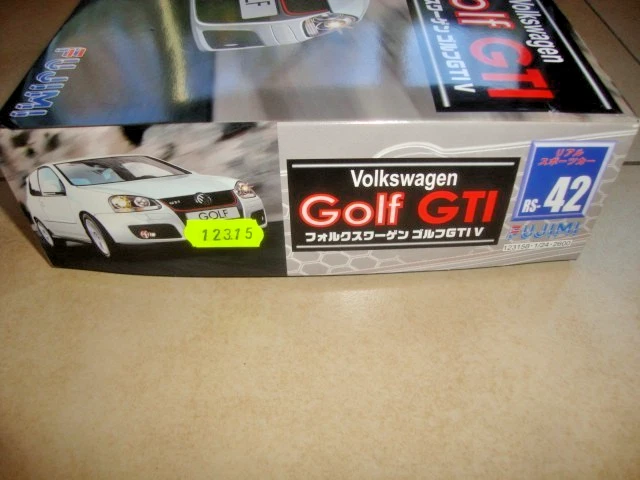 FUJIMI AUTOBAUSATZ VW Golf GTI V 1:24 Ungebaut in OVP EUR 1,00 ...