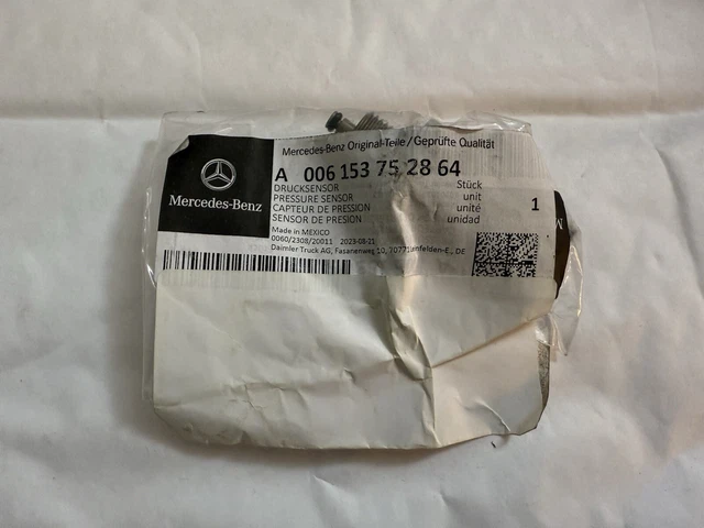 NEW GENUINE MERCEDES-BENZ Axor Actros Presssure Sensor Adblue ...